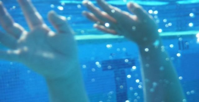 Descuido fatal niña muere ahogada en balneario